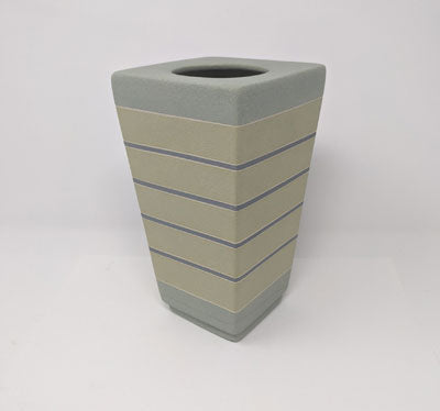 Andrew Van Assche: Small Conical Vase – Salmon Falls Gallery